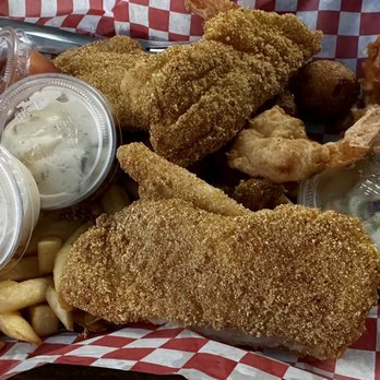 THE FISH SPOT - Updated May 2024 - 111 Photos & 72 Reviews - 4009 20th ...