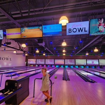 BEACH BOWL - Updated December 2025 - 226 Photos & 141 Reviews - 818 ...