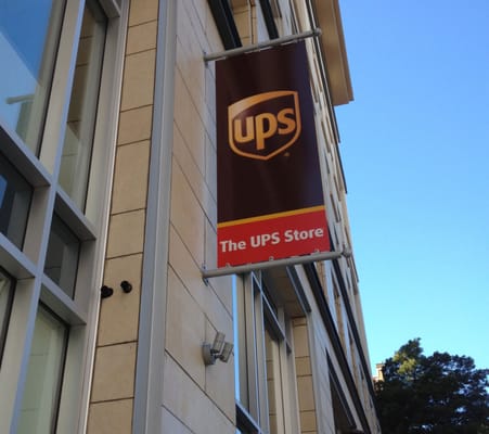 THE UPS STORE - Updated September 2024 - 34 Photos & 142 Reviews - 77 ...