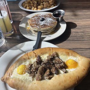BRAMBLE BREAKFAST AND BAR - 129 Photos & 87 Reviews - 121 N Ash Ave ...