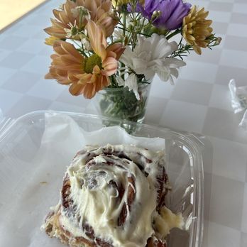 BORAGE - Updated July 2024 - 114 Photos & 20 Reviews - 1609 N Lynhurst ...