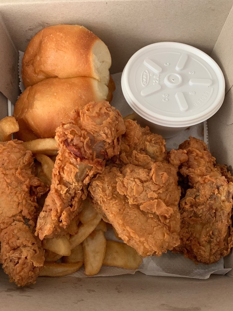 DONAHOO’S GOLDEN CHICKEN - 422 Photos & 715 Reviews - 1074 N Garey Ave ...