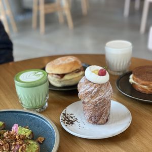 THE MAGNET - Updated July 2025 - 68 Photos & 31 Reviews - 309 W Pender ...