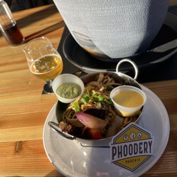 PHOODERY - Updated October 2025 - 69 Photos & 49 Reviews - 208 N Main ...