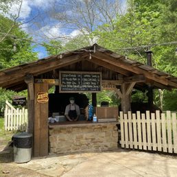 STORY INN - Updated July 2025 - 476 Photos & 189 Reviews - 6404 State ...