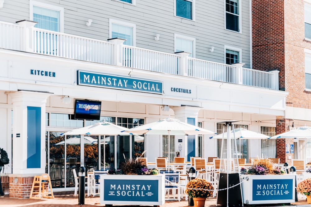 MAINSTAY SOCIAL - Updated December 2025 - 225 Derby St, Salem ...