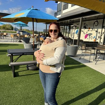 THE RUSTY BEE LOUNGE - Updated October 2025 - 41 Photos & 13 Reviews ...