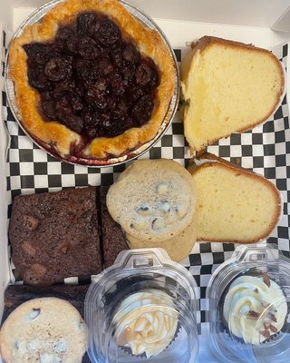 PIES AND CAKES BAKERY - Updated January 2026 - 12 Photos - 701 W Clay ...
