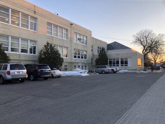 HICKSVILLE MIDDLE SCHOOL - Updated December 2025 - 215 Jerusalem Ave ...