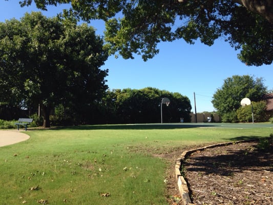 KERR PARK - Updated October 2025 - 13226 Kerr Trl, Farmers Branch ...
