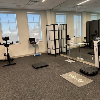 MOOV HEALTH & WELLNESS - Updated October 2025 - 54 Photos & 22 Reviews ...