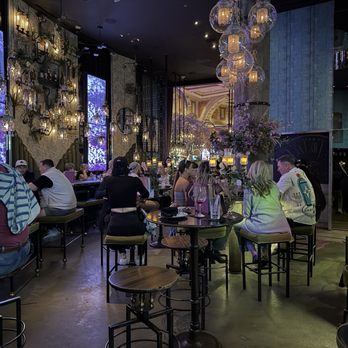 VANDERPUMP COCKTAIL GARDEN - Updated November 2024 - 4528 Photos & 1829 ...