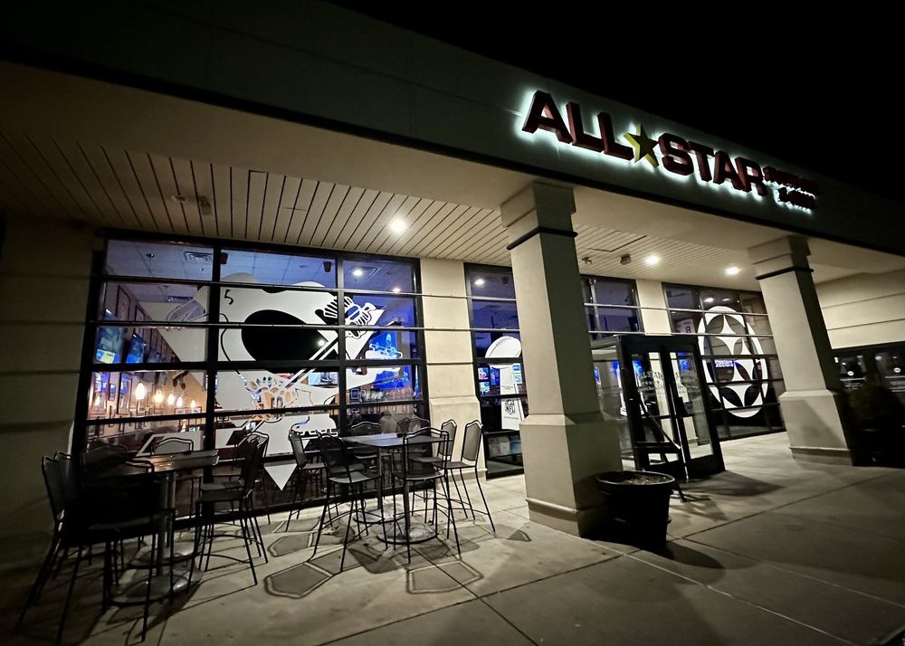 ALL STAR SPORTS BAR & GRILL - Updated September 2024 - 51 Photos & 100 ...