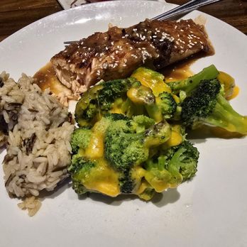 FLIPS PATIO GRILL - Updated December 2025 - 166 Photos & 309 Reviews ...