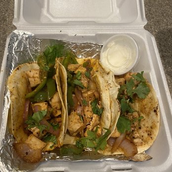 JACKPOT CHICKEN - Updated October 2025 - 10 Photos - Cleveland, Ohio ...