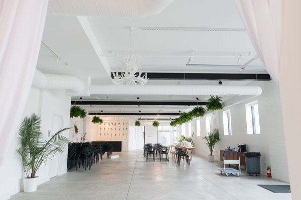 THE COLLINS OFF MAIN - Updated November 2025 - 13 Photos - 120 W Middle ...