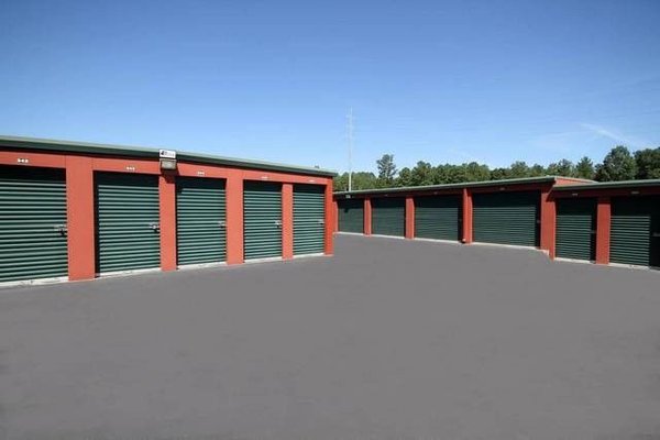 SECURCARE SELF STORAGE - Updated April 2025 - 15 Photos - 2015 Sherron ...