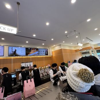 MOLLY TEA - Updated April 2025 - 88 Photos & 50 Reviews - 2227 S ...