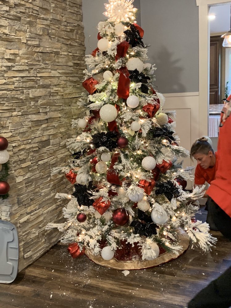 MAGICAL HOLIDAY DESIGNS - 33 Photos - Beaumont, California - Holiday ...