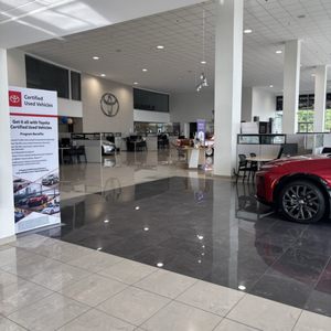 QUIRK BUICK GMC BRAINTREE - Updated December 2025 - 13 Photos & 11 ...