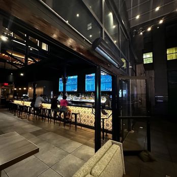 VERSA - Updated September 2024 - 400 Photos & 295 Reviews - 218 W 35th ...