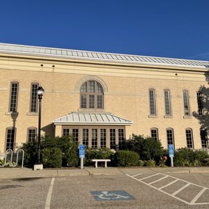 LUCY ROBBINS WELLES LIBRARY - Updated December 2025 - 18 Photos & 15 ...