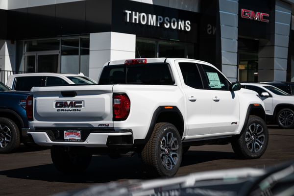 THOMPSONS GMC - Updated December 2025 - 166 Photos & 260 Reviews - 55 ...