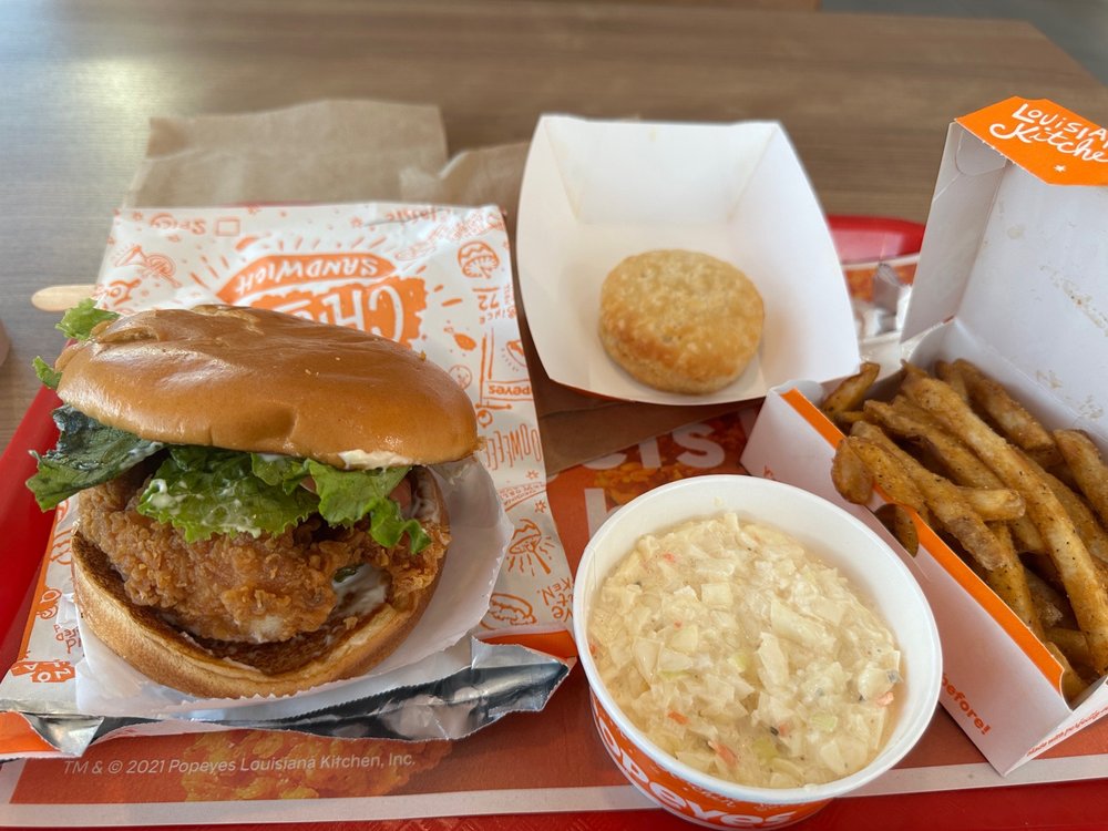 POPEYES LOUISIANA KITCHEN - 2150 Morningside Avenue, Toronto, Ontario ...