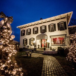 MARS RESTAURANT & RESORT - Updated December 2025 - 324 Photos & 517 ...