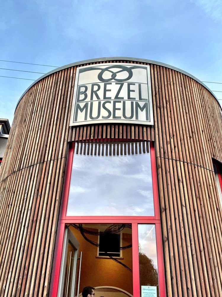 BREZELMUSEUM - 36 Photos - Badstraße 8, Erdmannhausen, Baden ...
