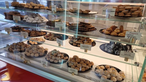 FRANCESCA - Updated May 2025 - 418 Photos & 180 Reviews - 2 Invergordon ...