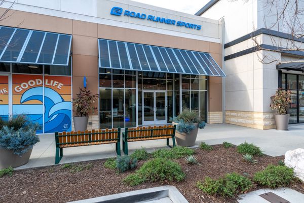 ROAD RUNNER SPORTS - Updated December 2025 - 33 Photos & 12 Reviews ...