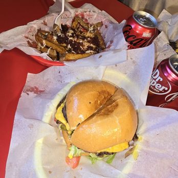 CHUCO BURGERS AND DOGS - Updated December 2025 - 133 Photos & 143 ...