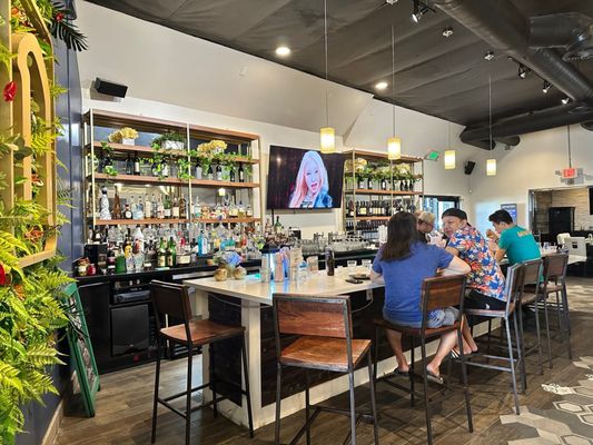 KIN LONG BEACH - Updated July 2024 - 2485 Photos & 1760 Reviews - 740 E ...