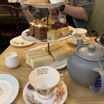 THE ENGLISH ROSE CAFE AND TEA SHOP - Updated August 2025 - 483 Photos ...