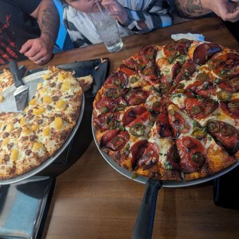 ENGINE 8 URBAN WINERY - Updated December 2025 - 467 Photos & 220 ...