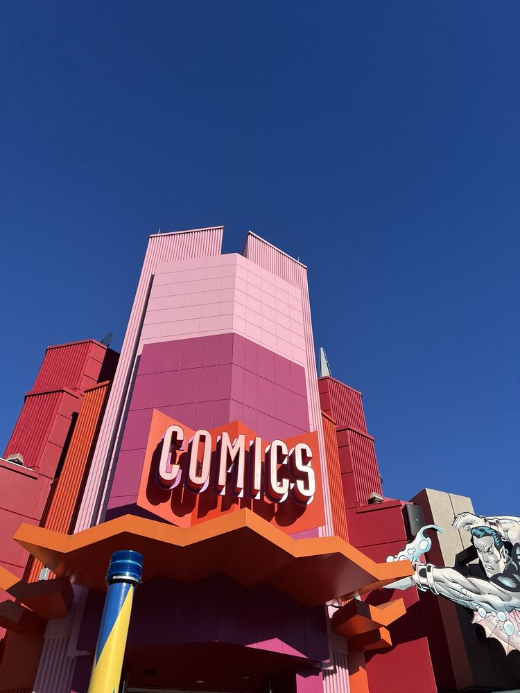 COMICS AT UNIVERSAL STUDIOS - Updated December 2025 - 35 Photos - 6000 ...