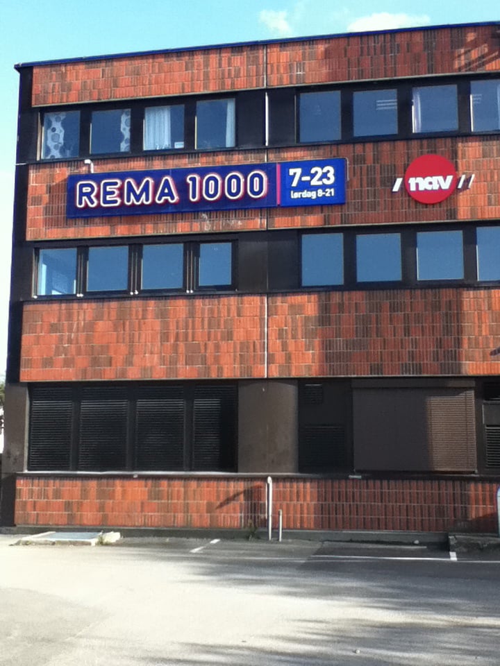 REMA 1000 LAMBERTSETER - Cecilie Thoresens vei 1, Oslo, Norway ...