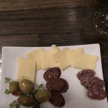 L’ODIKA - Updated October 2025 - 53 photos & 11 avis - 1845 Blvd Lemire ...