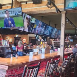 TWIN PEAKS - Updated July 2025 - 134 Photos & 99 Reviews - 1611 Polaris ...