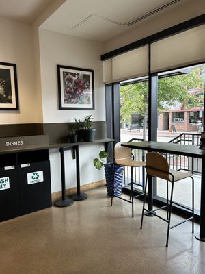 EAU CLAIRE DOWNTOWN COFFEE - ECDC - Updated November 2025 - 89 Photos ...