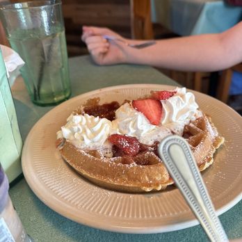 CRAZY PIG SOUTHERN KITCHEN - Updated June 2024 - 225 Photos & 216 ...