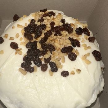 LLOYD’S CARROT CAKE - Updated November 2024 - 269 Photos & 348 Reviews ...