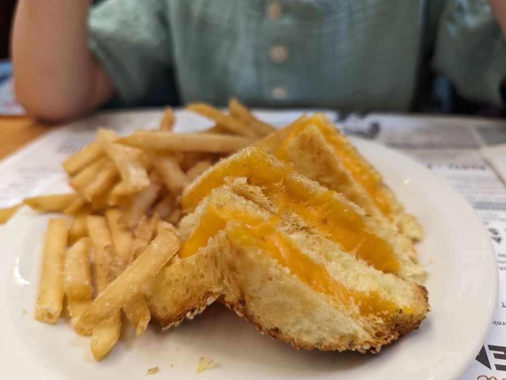 UNITED BAKERS DAIRY RESTAURANT - Updated June 2025 - 89 Photos & 119 ...