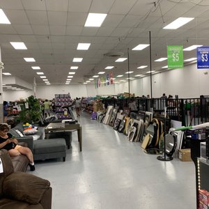 BULLDOG LIQUIDATORS - 69 Photos & 66 Reviews - 3265 E Tropicana Ave ...