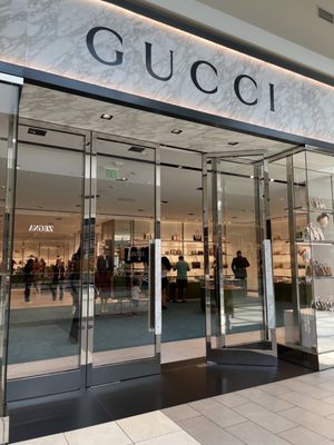 GUCCI OUTLET - Updated December 2025 - 64 Photos & 84 Reviews - 5220 ...