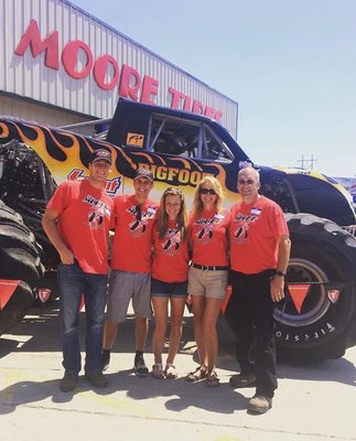 MOORE TIRES - Updated March 2025 - 37 Photos & 19 Reviews - 2411 E Rock ...