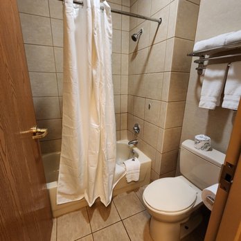 BANTR - Updated December 2025 - 24 Photos - 805 Creske Ave, Rothschild ...