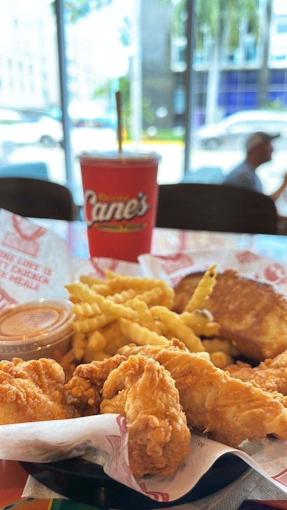 RAISING CANE’S nearby at 1651 Washington Ave, Miami Beach, Florida - 87 ...