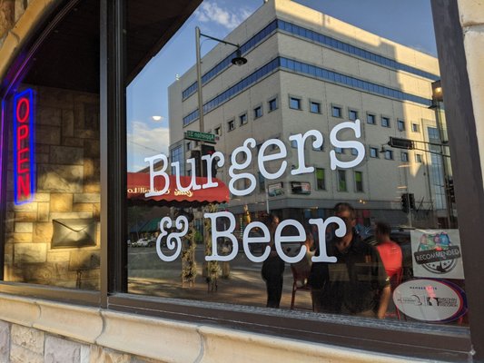HOME BURGER BAR - 71 Photos & 75 Reviews - 205 W College Ave, Appleton ...